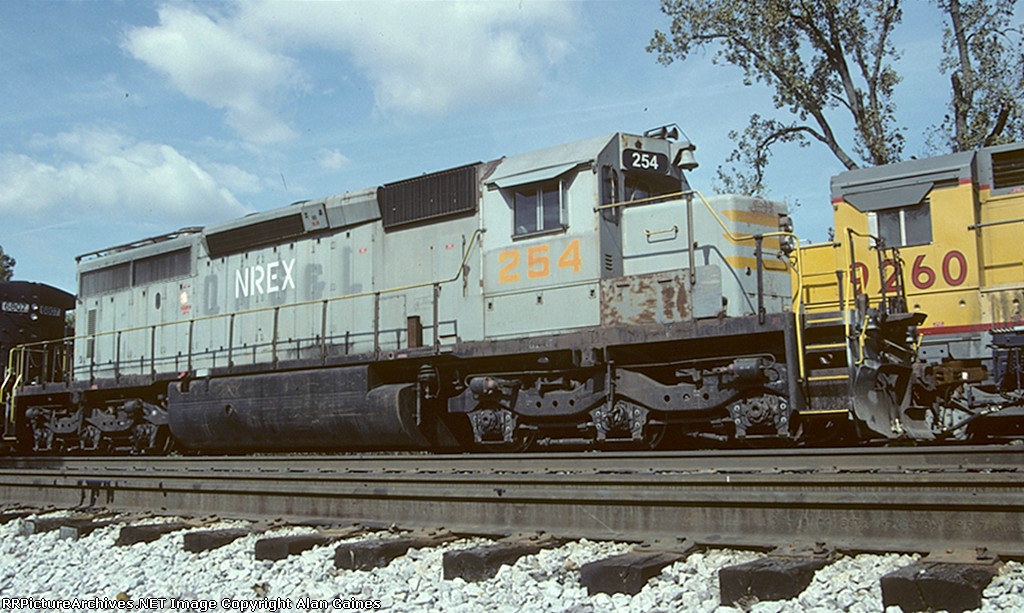 NREX SD40-2 254
